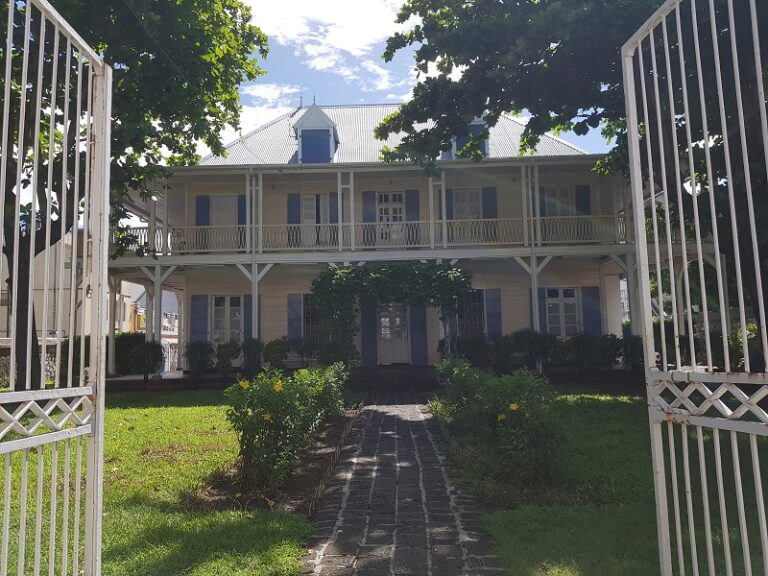 Rue St Georges - Mauritius - Ile Maurice - Cure - De l'Île Maurice ...